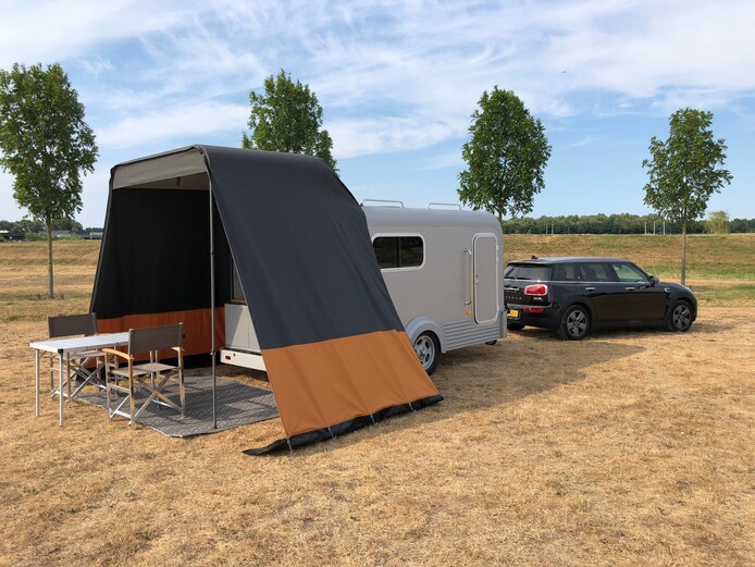Nieuwe, Nederlandse caravan heeft eigenwijze trekjes | Auto | destentor.nl