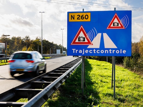 Stelling | Voer trajectcontroles binnen de bebouwde kom in | Opinie ...