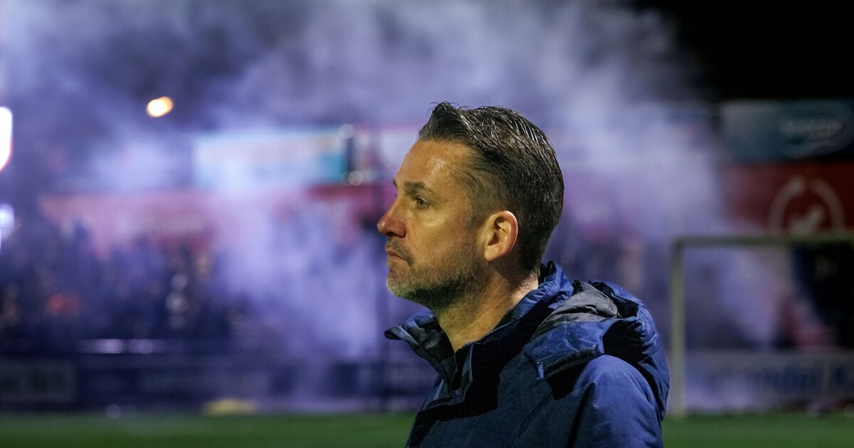 Trainer Karsten helder over verliespartij: ‘beschamend en Urk-onwaardig ...
