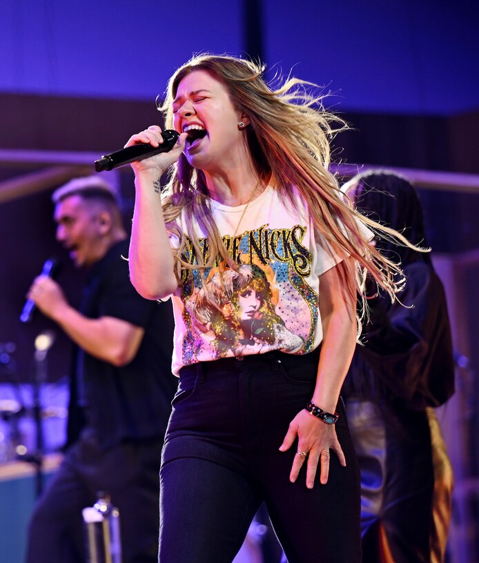 Kelly Clarkson geeft benefietconcert na overstromingen in Texas | Show ...