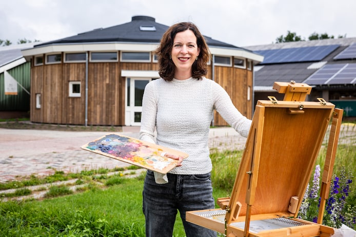 Jong moederschap doorkruiste haar dromen, nu opent kunstenares Carola ...