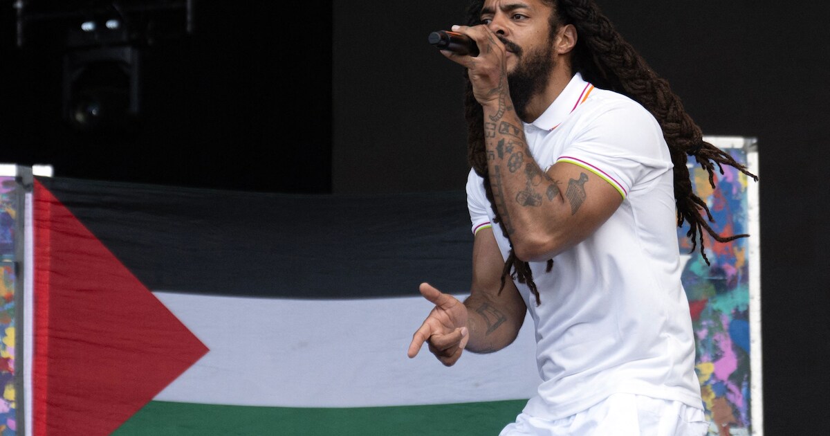 Zanger Bob Vylan neemt woorden op Glastonbury niet terug, BBC betreurt ...