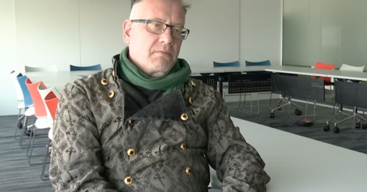 Deze bekende patholoog vertelt in Hardenberg over ingewikkeld onderzoek ...