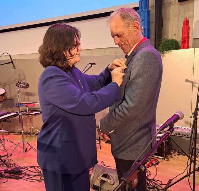 Lector Jean Pierre Wilken neemt afscheid en ontvangt koninklijke ...