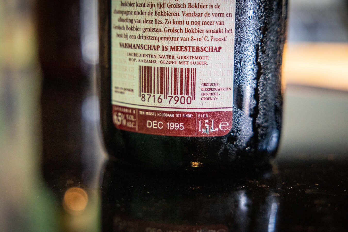 Durf jij bier van 30 jaar oud nog te drinken? Deze liefhebbers namen de ...