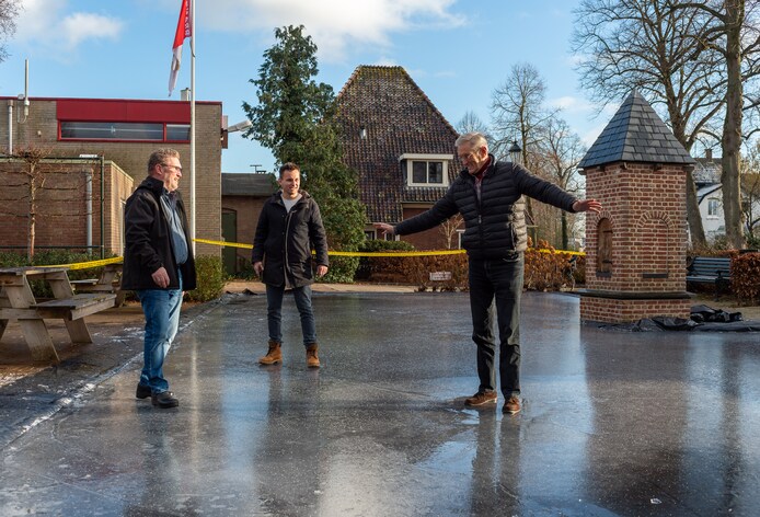 Ondanks tragikomisch tafereel blijft Oene dromen van schaatsbaan: ‘Dit ...