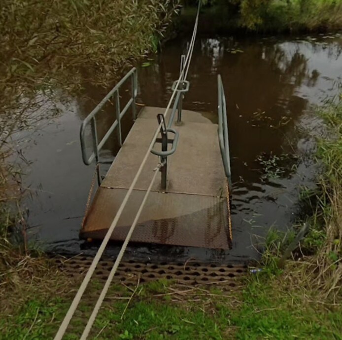 Pontje in het Reestdal vernield: volledig buiten gebruik door schade ...