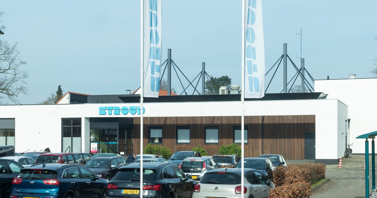 Laadpalen, stroom naar de buren, of batterijen? Putten wil zonnepanelen ...
