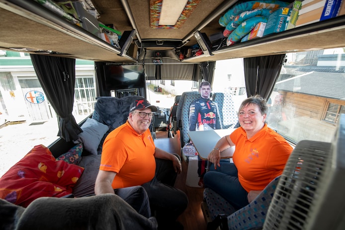 Erik en Herma uit Beekbergen met eigen touringcar in slipstream Max ...