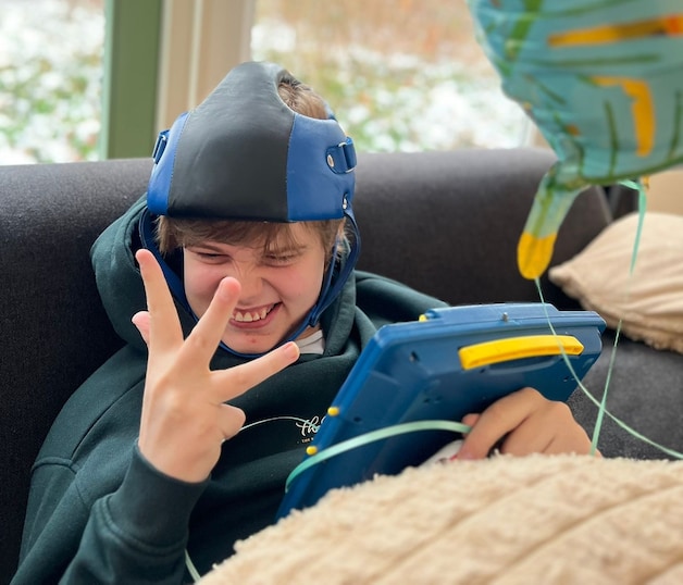 Jonathan (20) overlijdt na een leven met epilepsie: ‘Zijn drie ...