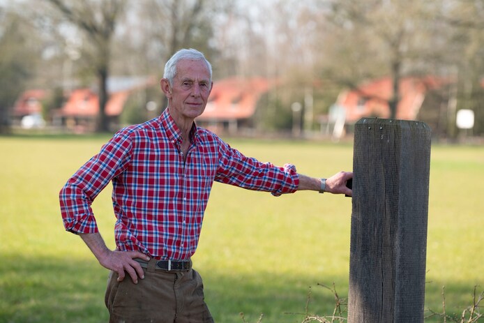 Plots staat het achterste stukje tuin van Tony uit Wijhe ter discussie: ‘Waar hebben we het over ...