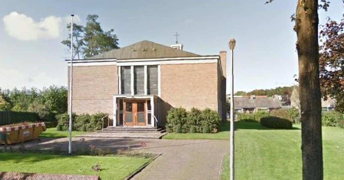 Deur voor behoud voormalige kerk de Worp staat nog op kier | Deventer ...