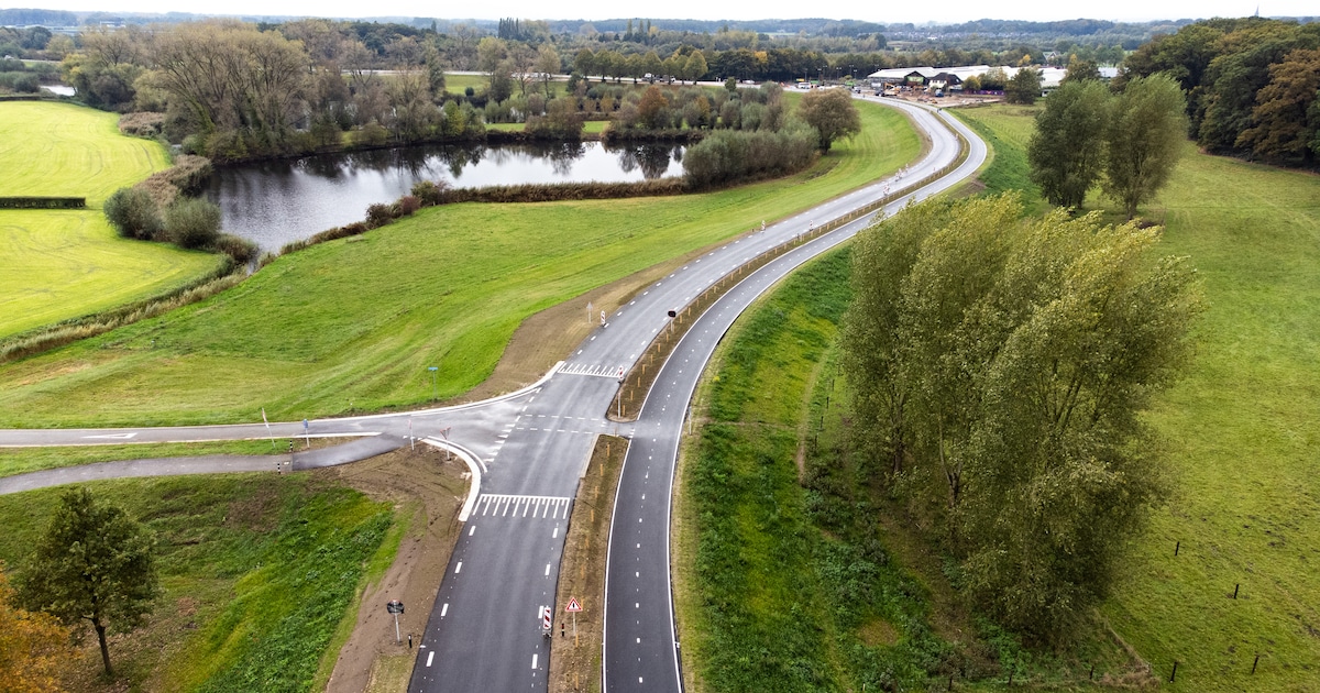 Dankzij nieuw fietspad moet fietsen over deze drukke dijk nu een stuk ...