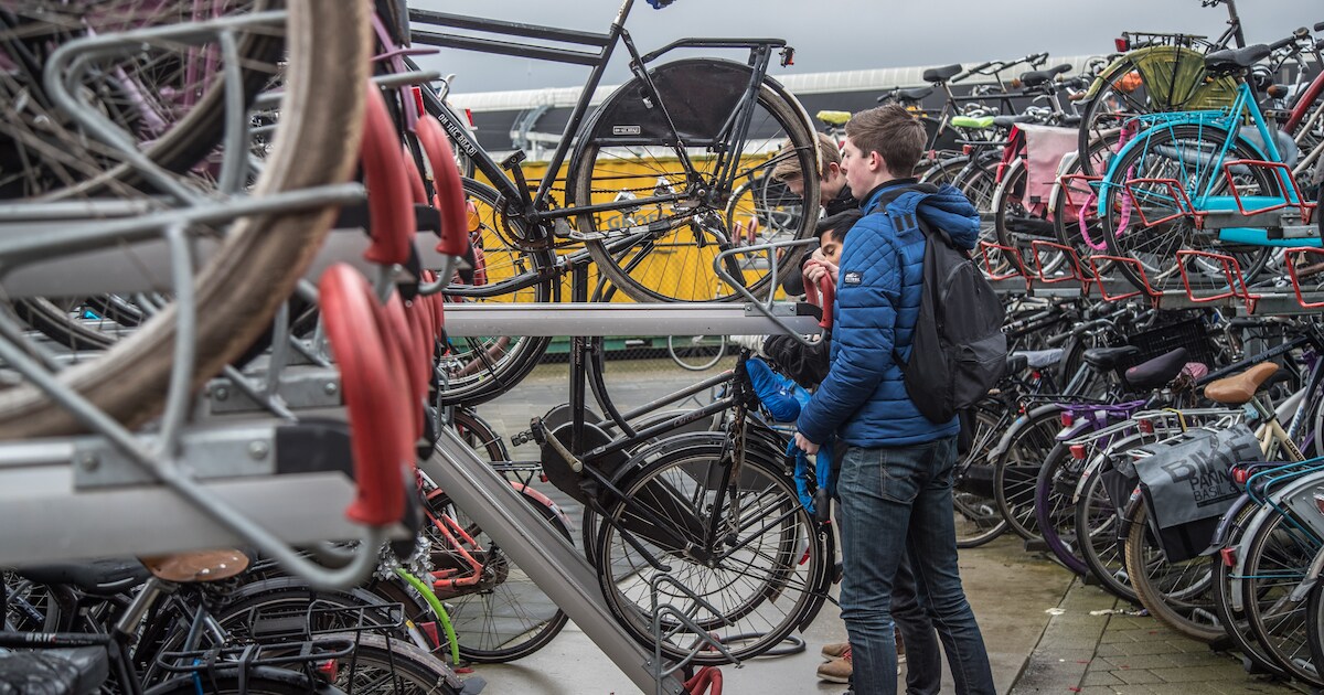Nog drie jaar fietsenchaos rond station Zwolle | Zwolle | De Stentor.nl