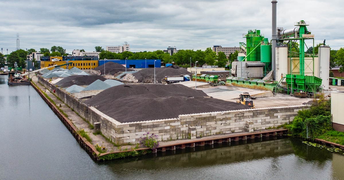 Deventer legt Asfaltcentrale mogelijk forsere dwangsom op: ‘Aanmerkelijk hoger’ | Deventer | De ...