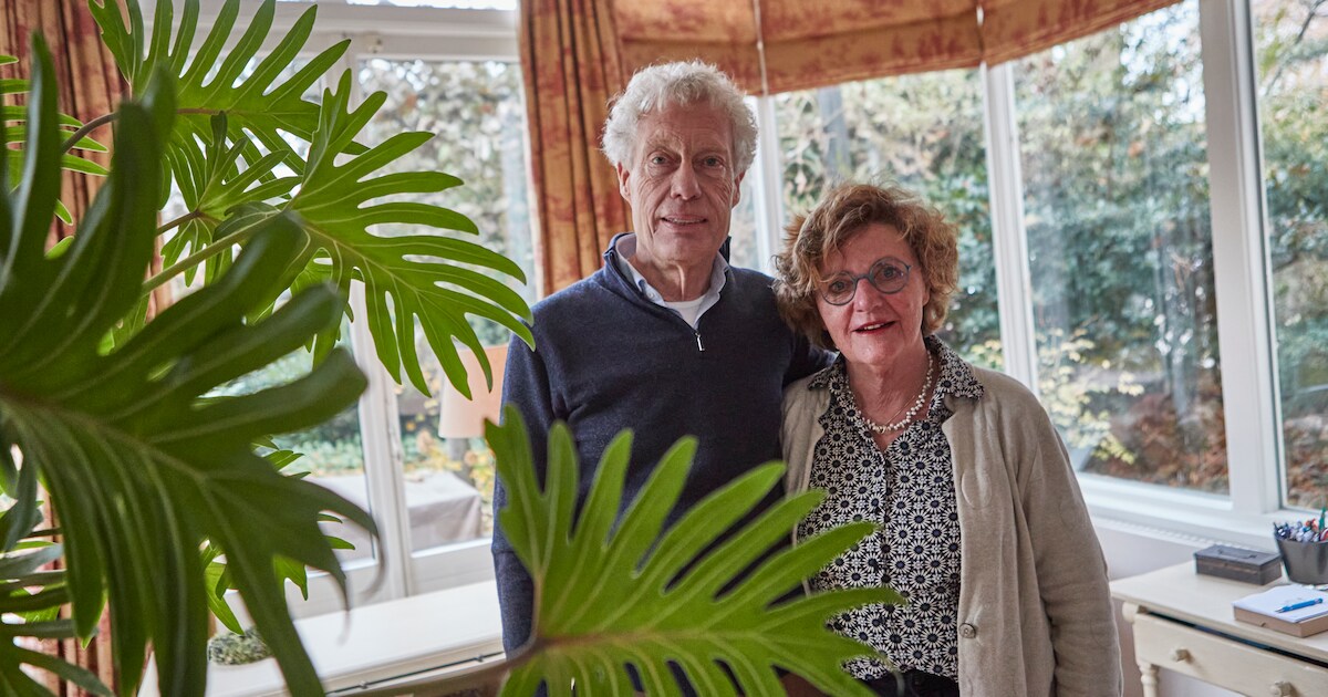 ‘Wereldprimeur’ in Lochem, Martin en Anne-Marie douchen op waterstof ...