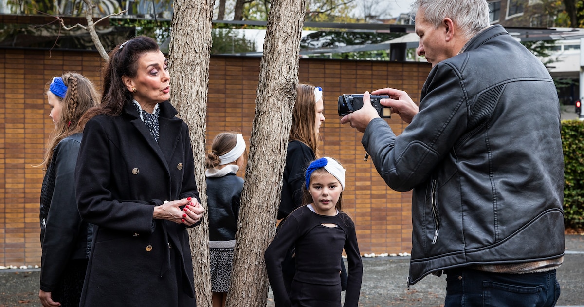 Geke (60) en haar tiental kunnen 80 jaar vrijheid niet bezingen zonder ...