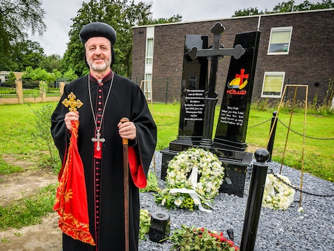 Suryoye-gemeenschap in Enschede onthult eigen herdenkingsplek voor ...
