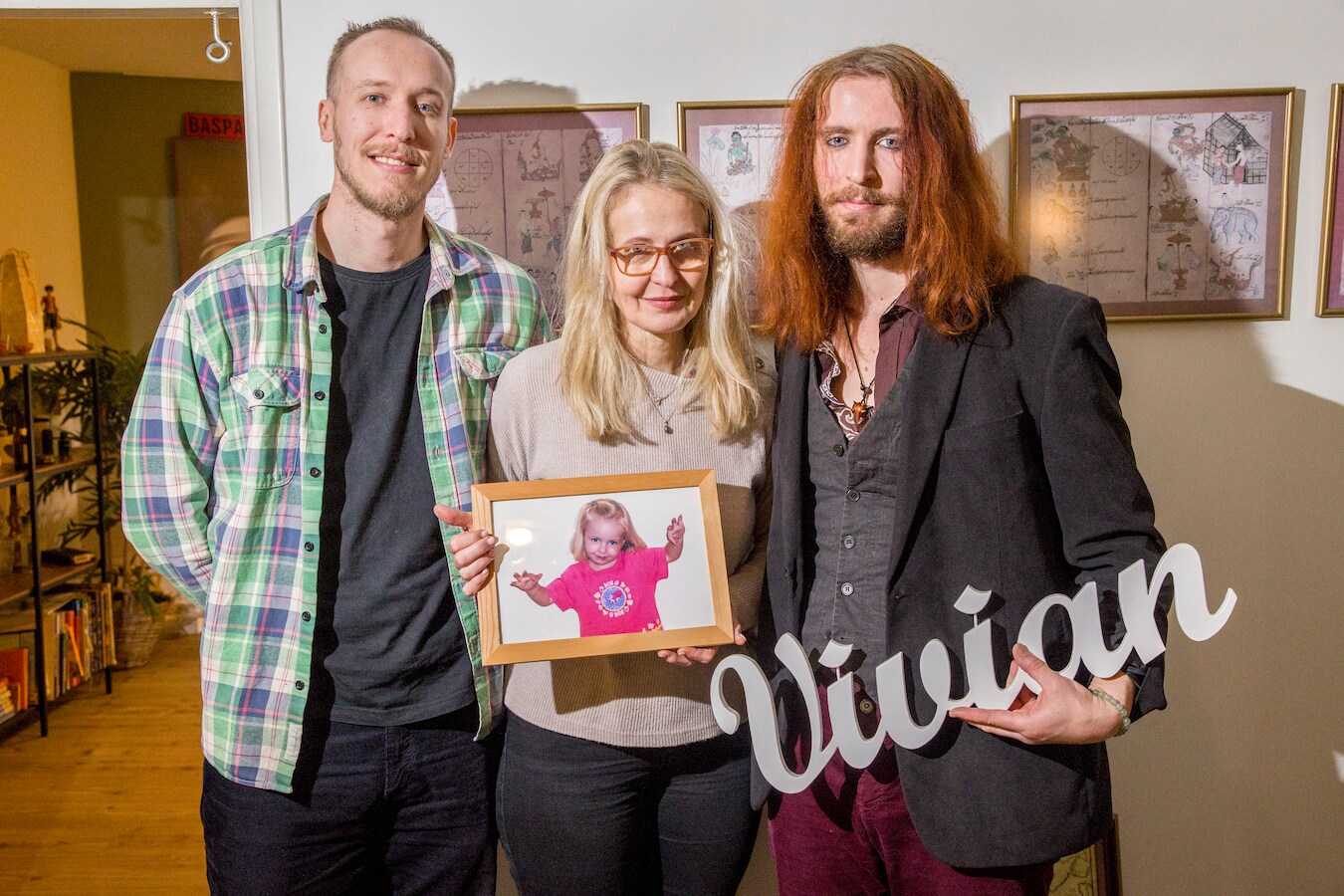 Moeder en zonen doorbreken jarenlange stilte na verlies Vivian (3) bij ...