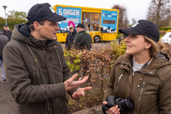 Apeldoorn zet druk op campingbewoners: 'Wie niet luistert, moet het in ...