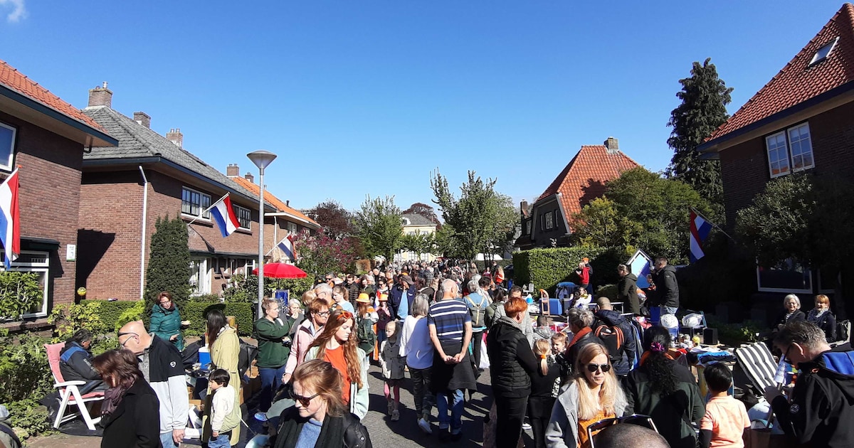 Voor iedere verkoper een mooi plekje op kleedjesmarkt in Warnsveld ...