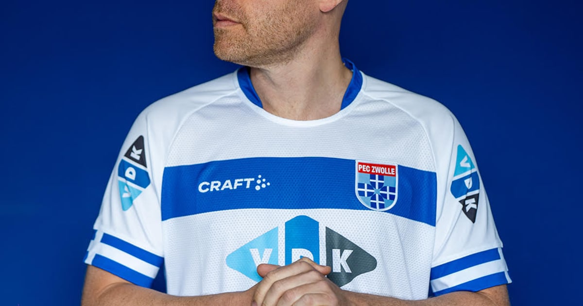 Rapper Sticks schreef een inspirerende tekst voor het nieuwe shirt van ...