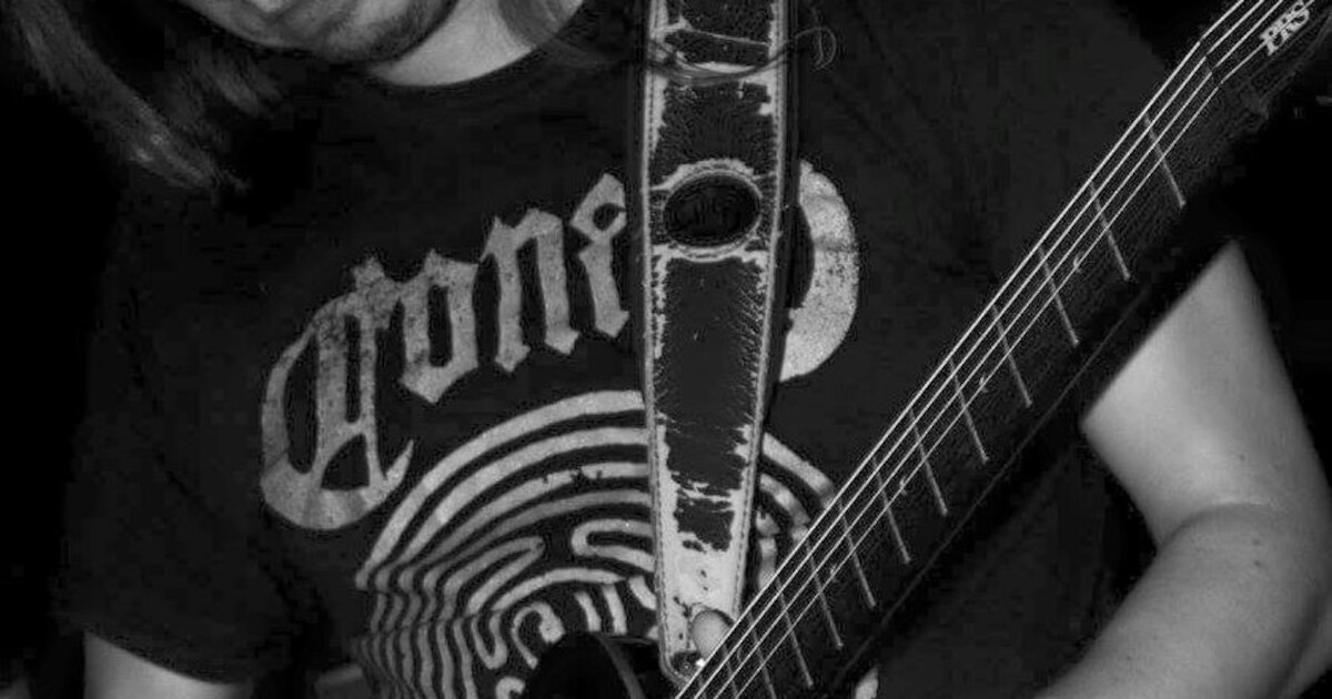 Befaamde bassist Pascal (35) overlijdt na tragisch tramongeval: ‘Hij ...
