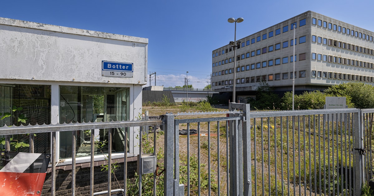Deze ruïne in hartje Lelystad was ooit Hollands hoop bij computerrampen ...