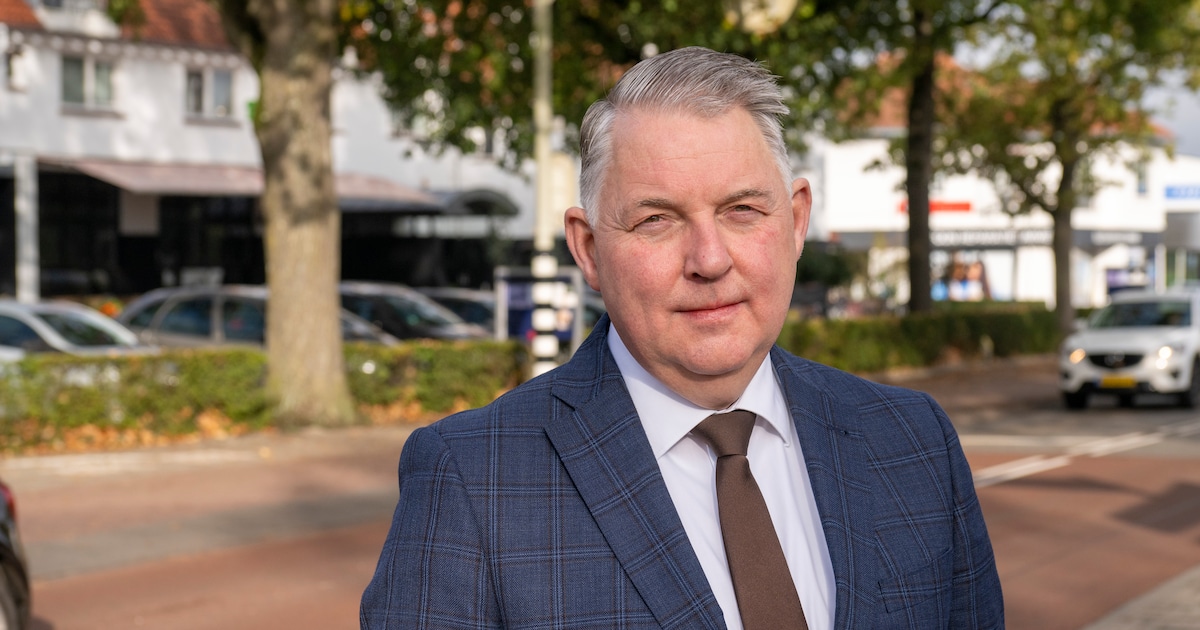Burgemeester Hans Vroomen van Ommen meldt zich voor tweede termijn ...