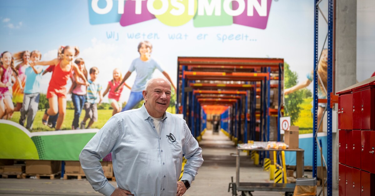 Miljoenen pakjes op tienduizenden stellingen gaan in Almelo door ...