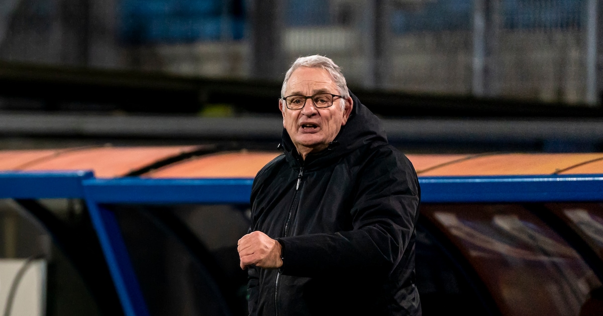Hennie Spijkerman uit Zwolle is na 25 jaar opnieuw trainer bij SV Urk ...