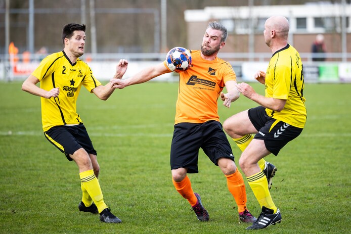 Zo voelt dat dus: SVV’56 keert de boel tegen Zalk helemaal om en weet ...