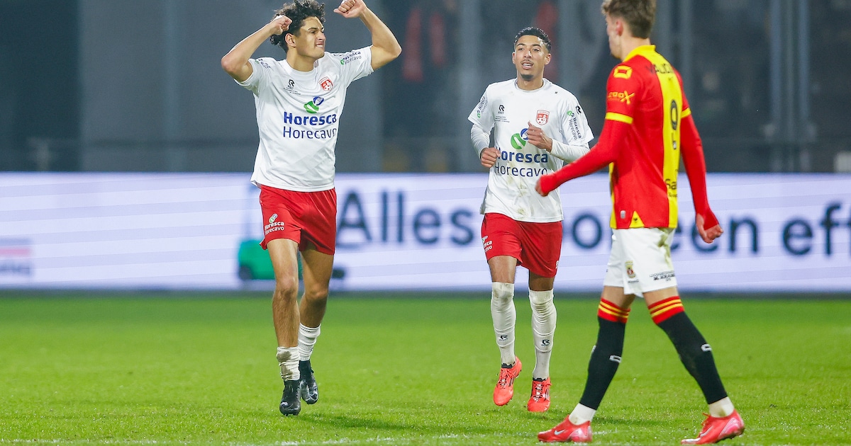 Ruben Marbus maakt bijzonder doelpunt in bekerwedstrijd Go Ahead Eagles: ‘Nooit meer vergeten ...
