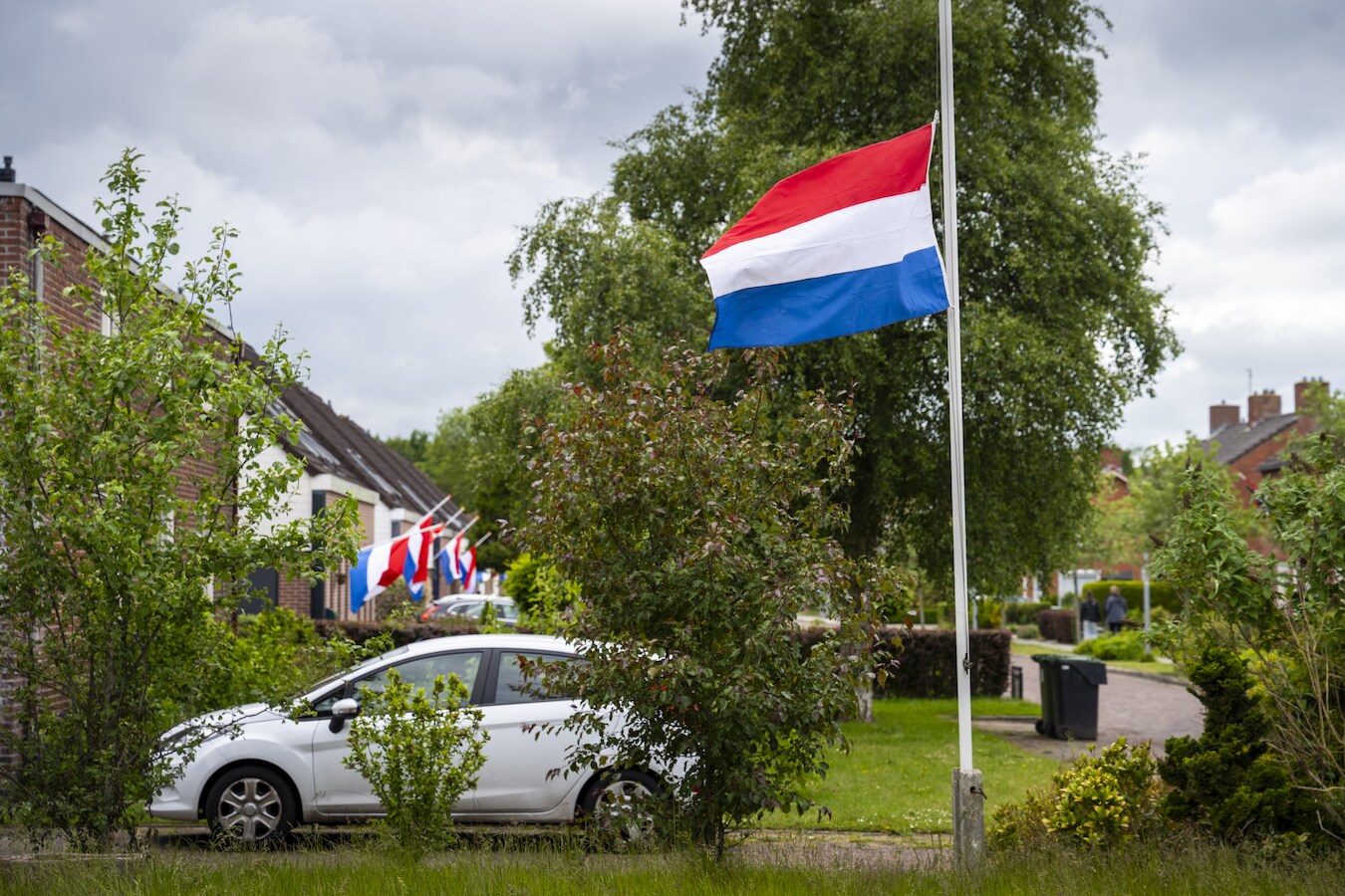 ‘Gentleman’ Jeffrey (10) was lieve broer voor ‘divaatje’ Emma (8 ...
