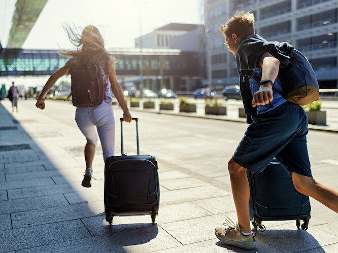 Lisa is haar beste vriendin Lisanne kwijt na een gruweldaad: ‘Ik ga hier nooit meer weg, dat zei ...