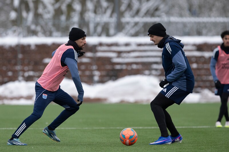 Op de eerste training is het alsof Younes Namli nooit is weggeweest ...