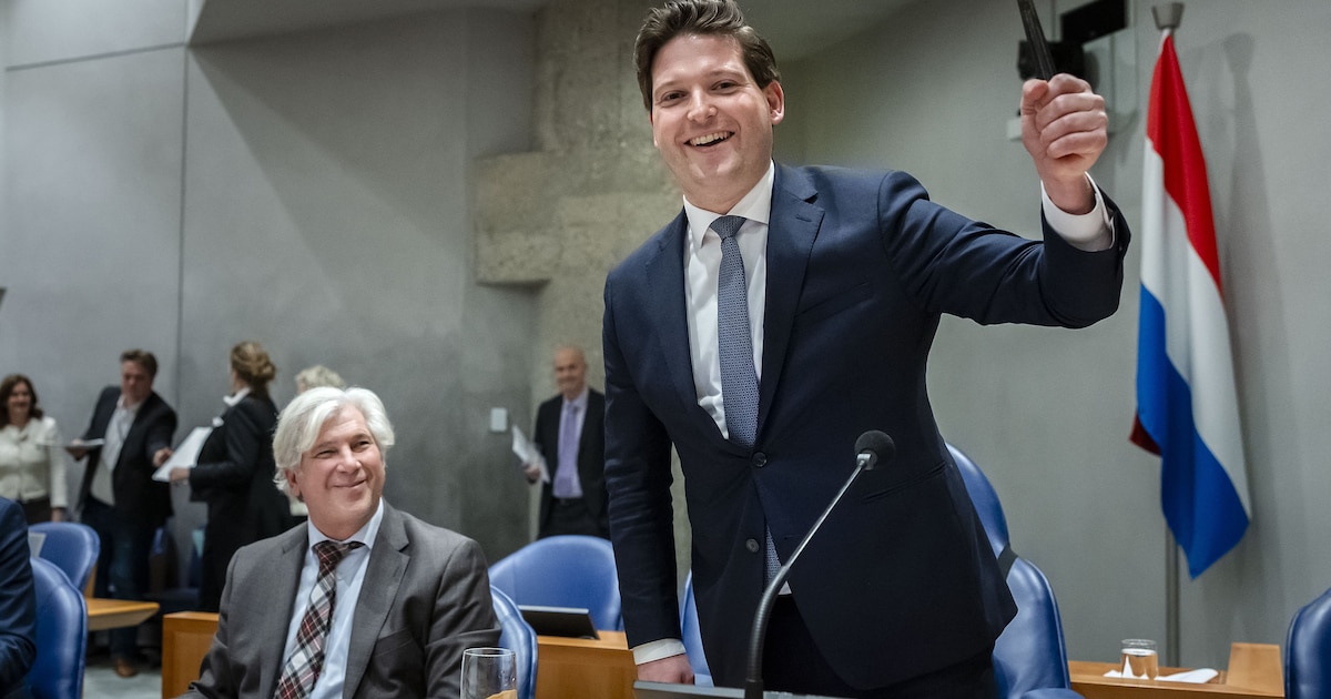 Wie is Thom van Campen uit Zwolle, de jongste Kamervoor­zit­ter ooit ...