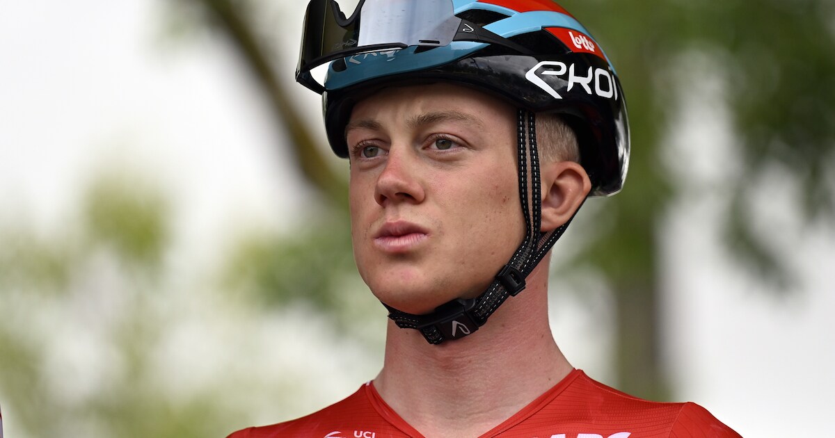 Belgische renner Maxim van Gils botst op rustdag Tour tijdens ...