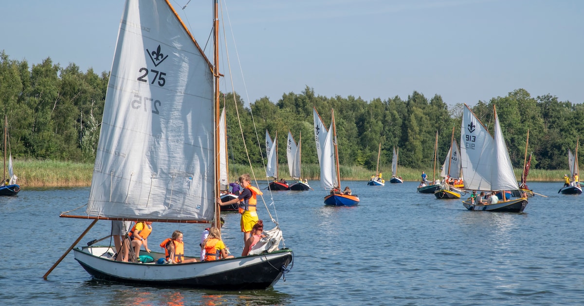 Duizenden scouts op het water en in de brandende zon in Zeewolde, hoe ...