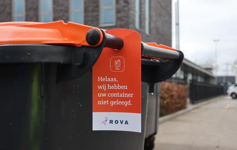 ROVA controleert pmd-containers in Winterswijk op vervuiling | Regio ...