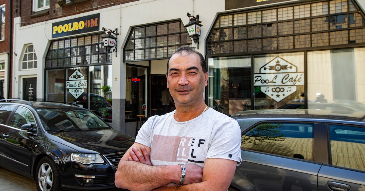 Uitbater van Deventer café blijft strijden tegen boetes, ook al is The ...